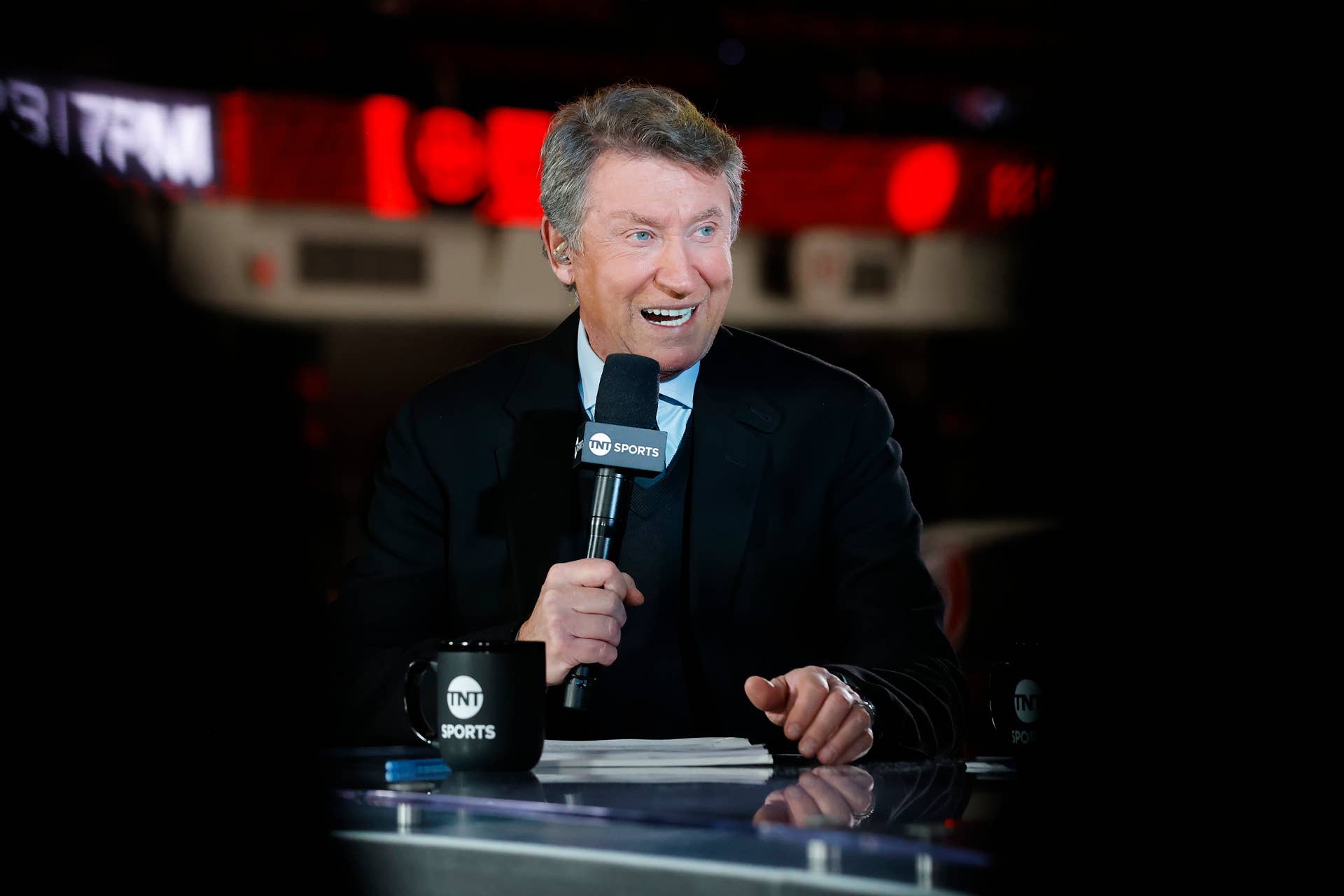 Wayne Gretzky Shares His Stanley Cup Prediction - Lindys Sports