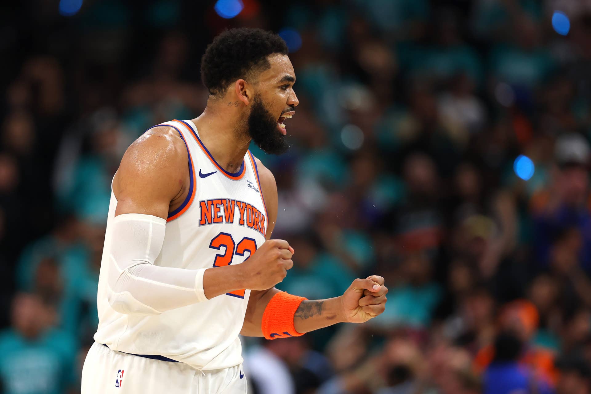 Mike Brown Teases Adjustments for KAT Heading Into Game 4 - Lindy's Sports