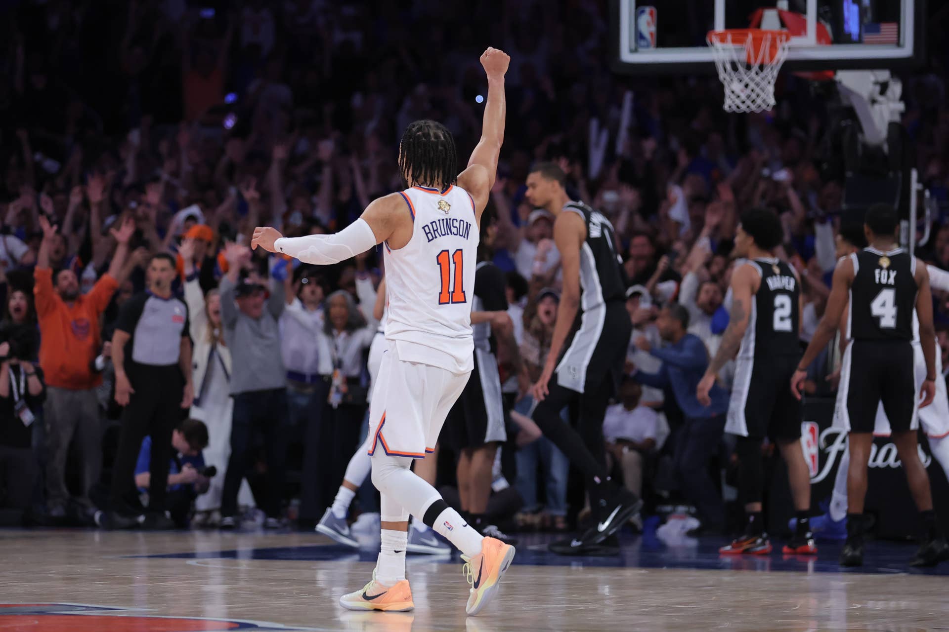 Magic Johnson Names the Real Hero of Knicks’ Record Finals Comeback ...