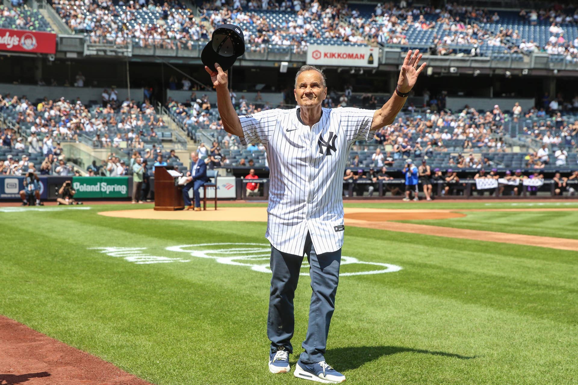 Titles Give Mike Brown and Joe Torre Rare Feat - Lindy's Sports