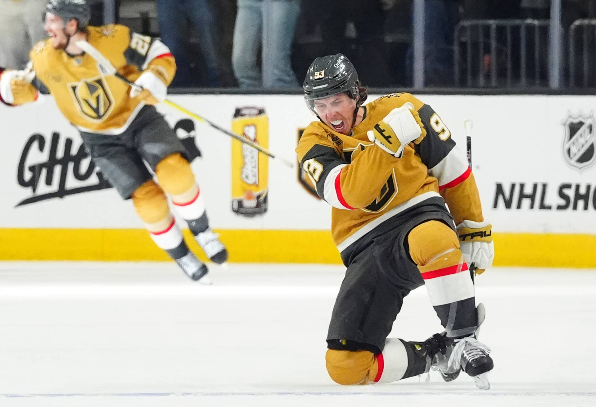 Golden Knights Lean Into Villain Role in League of 'Jealousy' - Lindy's ...