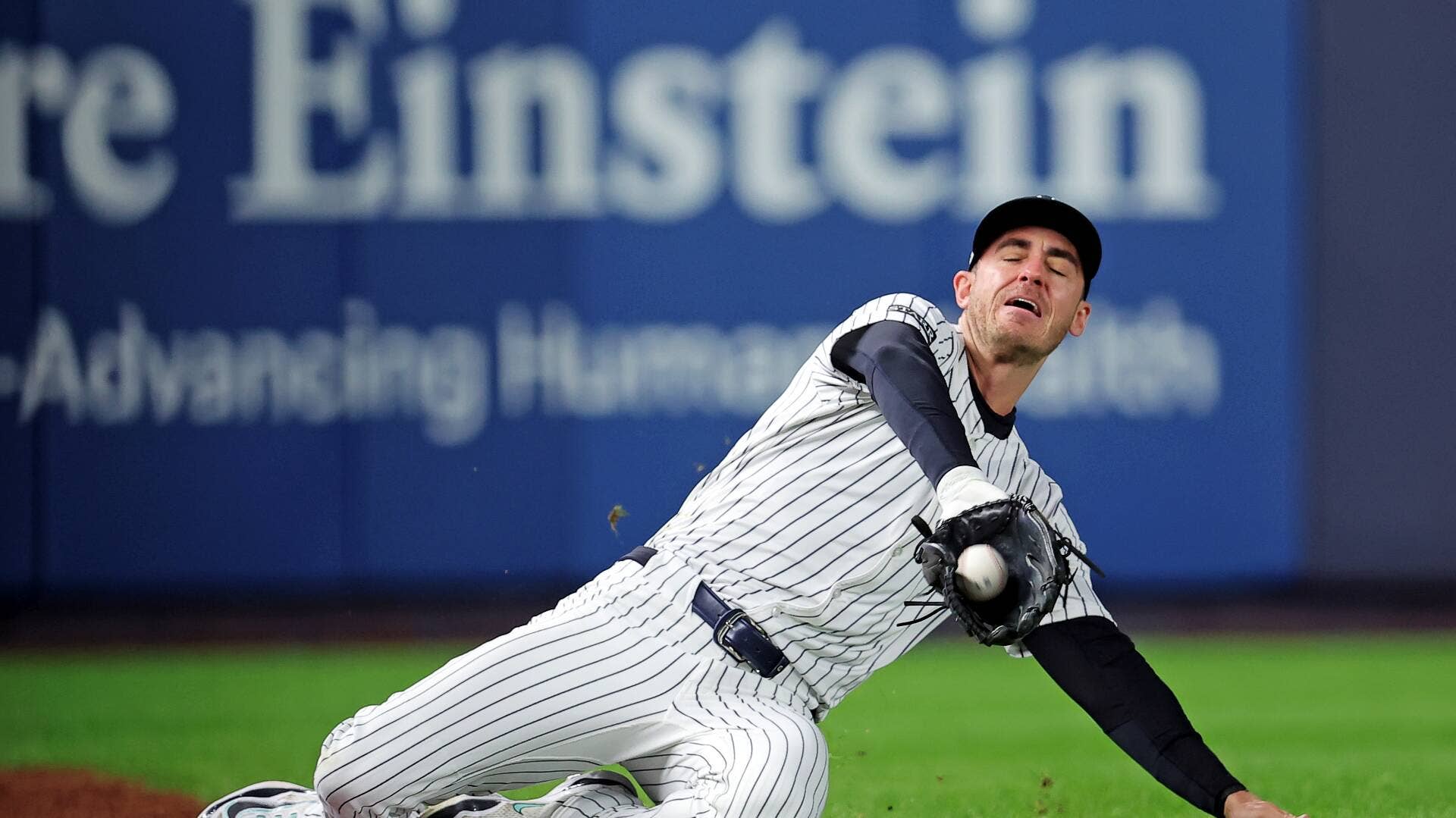 Cody Bellinger Rejoins Yankees (Finally) - Lindys Sports