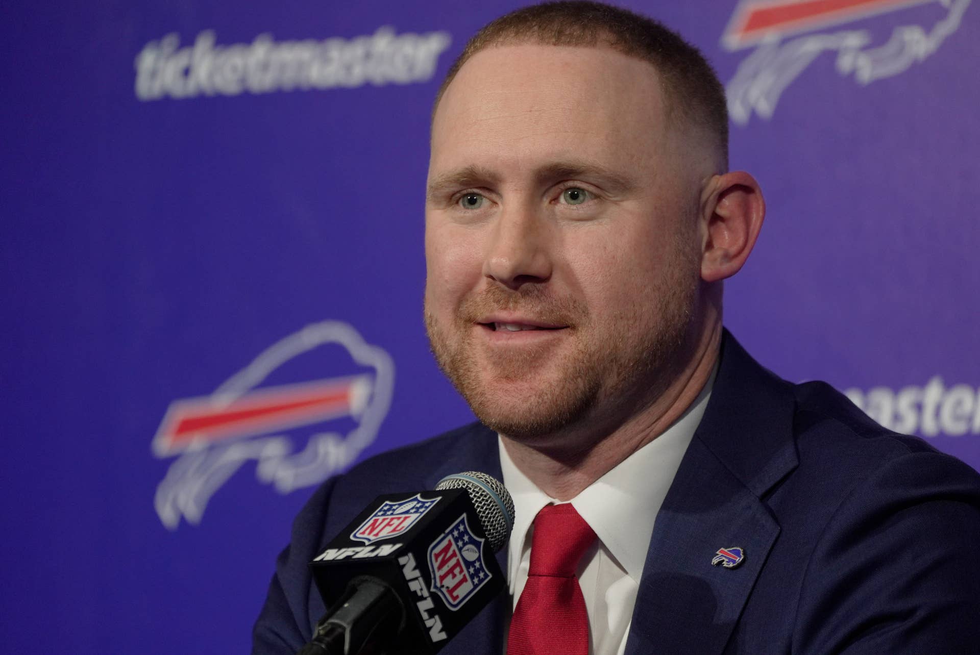 Bills HC Joe Brady Hires New OC on Friday - Lindys Sports