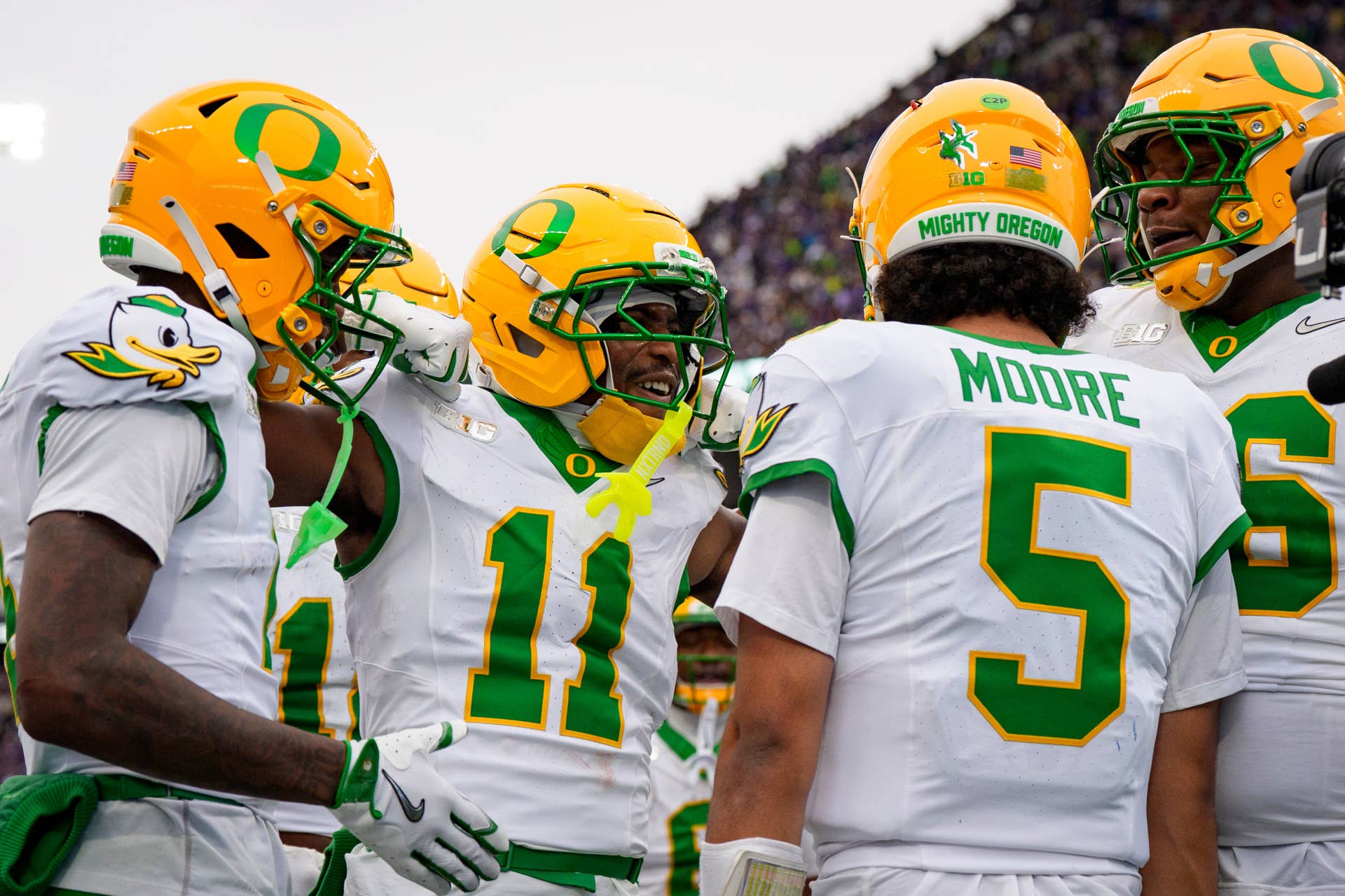 Oregon QB Dante Moore Predicted to Land With Lowly AFC Team - Lindys Sports