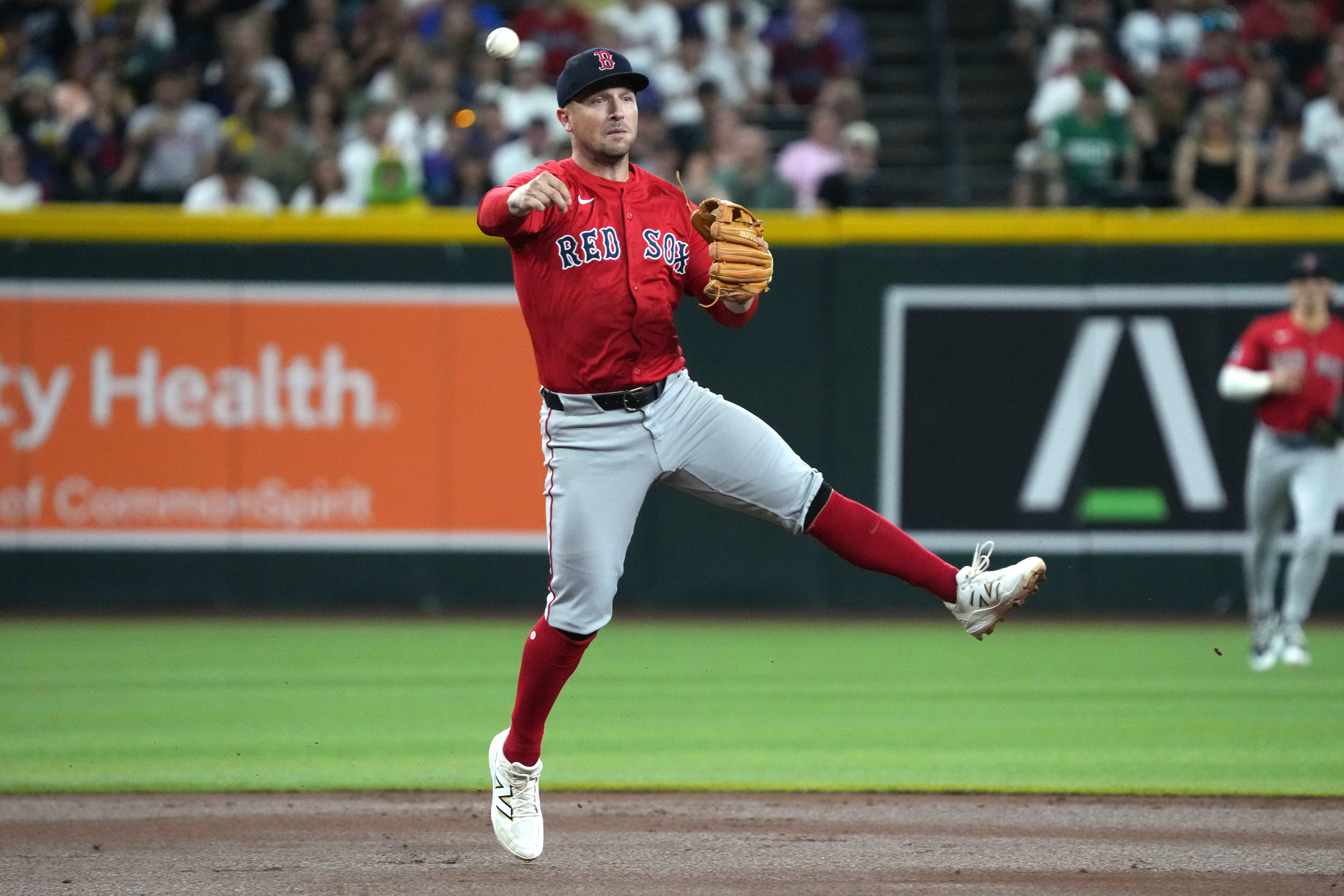Alex Bregman Report Surfaces Amid Diamondbacks Interest - Lindys Sports