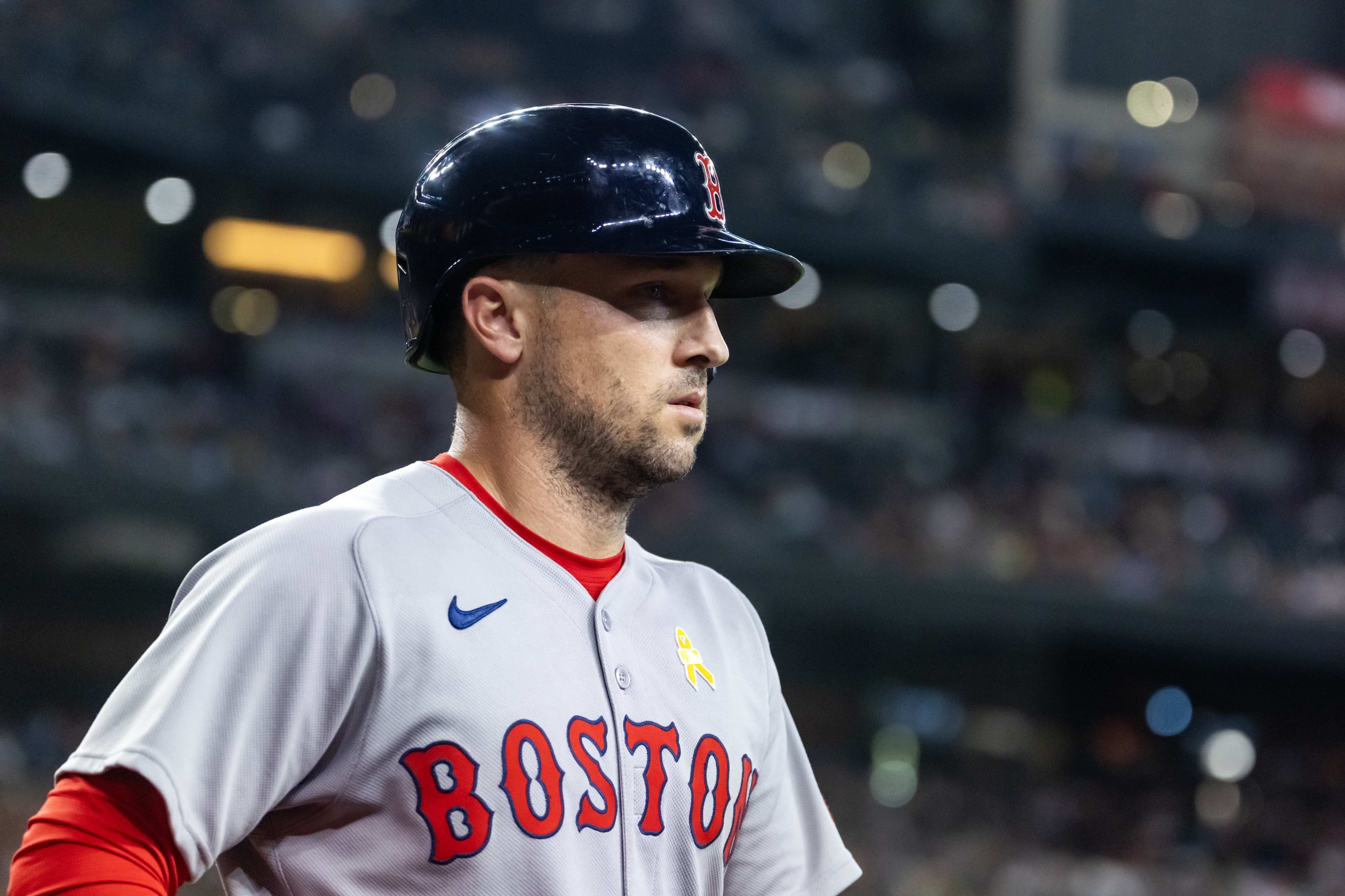 Red Sox Predicted to Keep Alex Bregman in MLB Free Agency - Lindys Sports